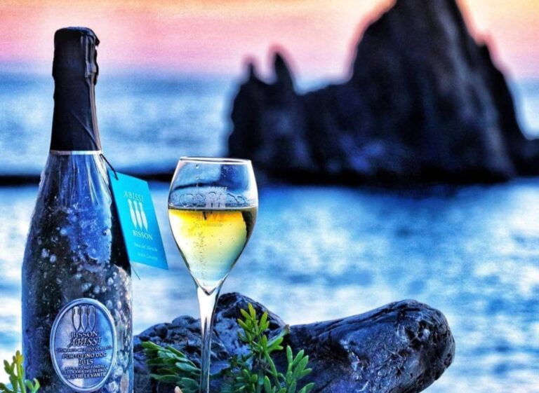 Underwater Wine & Slow Food: A One-of-a-Kind Gastronomic Journey in ...